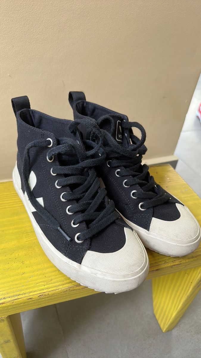 Vert Preto Cano Alto Usado 1x | Tênis Feminino Vert Usado 82824104 | enjoei