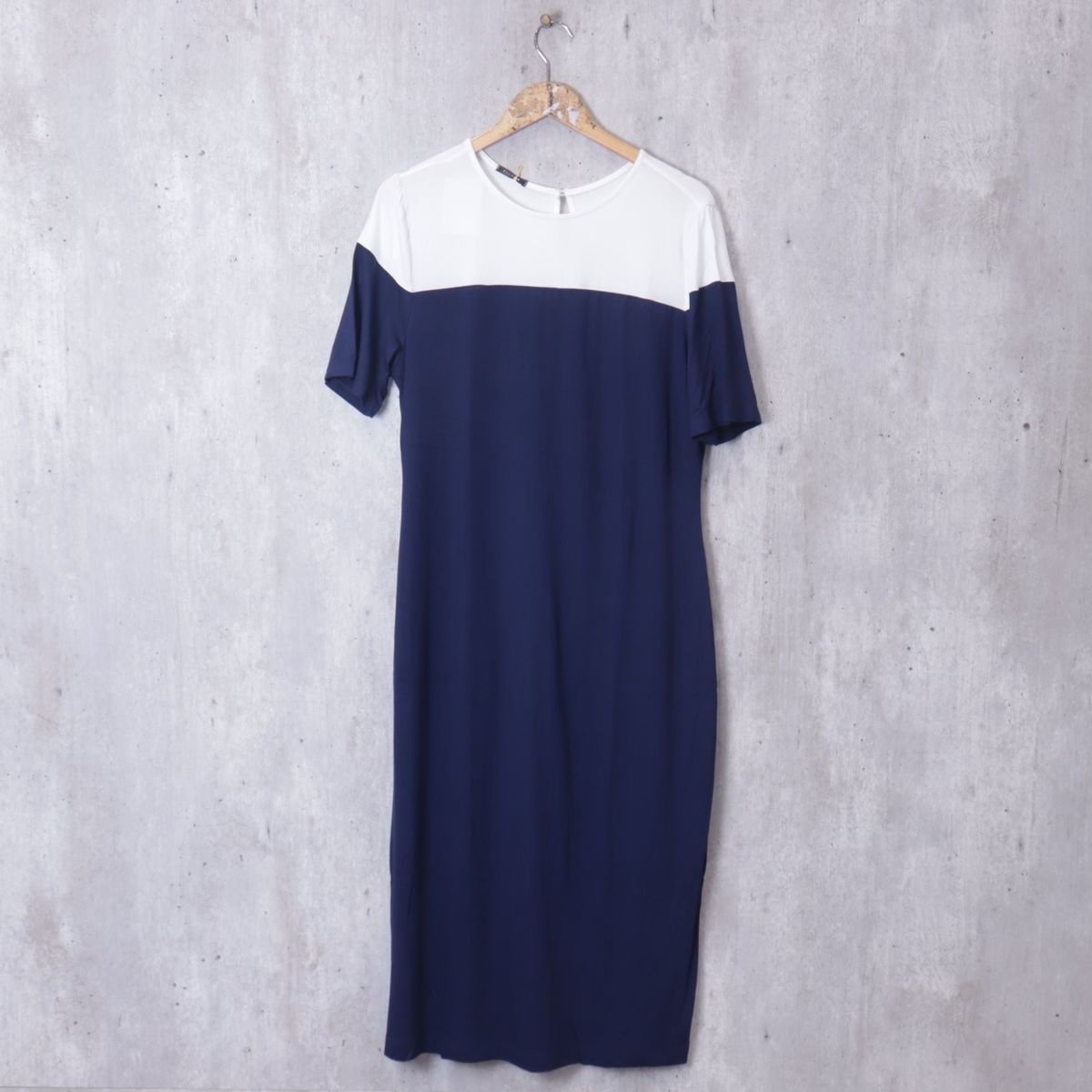 Vestido Branco e Azul Marinho Fina Moça | Vestido Feminino Fina Moça ... Vestido Branco e Azul Marinho Fina Moça | Vestido Feminino Fina Moça ...