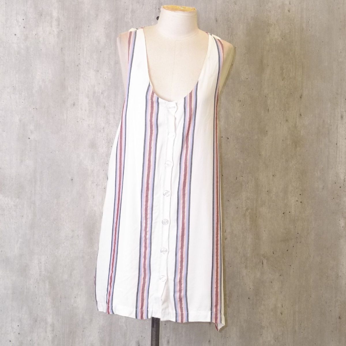 Vestido Branco e Rosa Listrado Super Fluous | Vestido Feminino Super ...