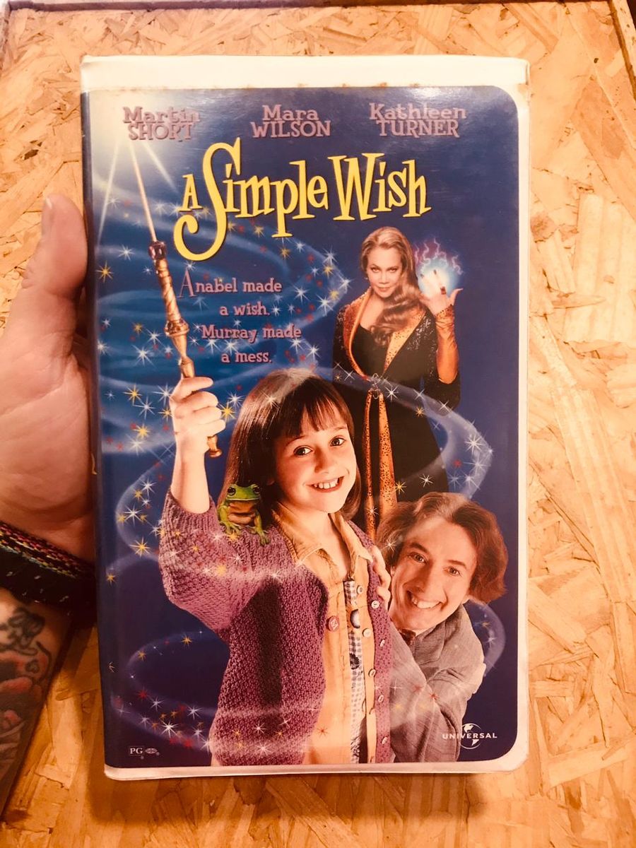 Vhs- a Simple Wish | Filme e Série Universal Usado 59145102 | enjoei