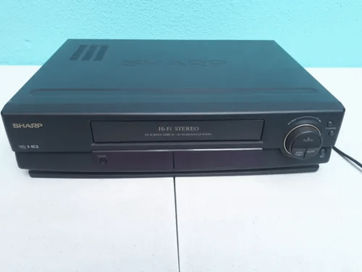 Vídeo Cassete Sharp Vc1499b Funcionando | Item Info & Eletro Sharp Usado 72903526 | enjoei