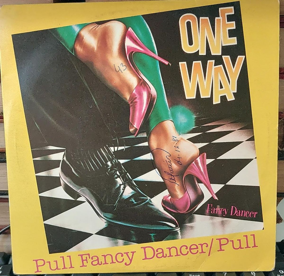 Vinil Compacto One Way Pull Fancy Dancer - Pull | Item de Música Mca ...