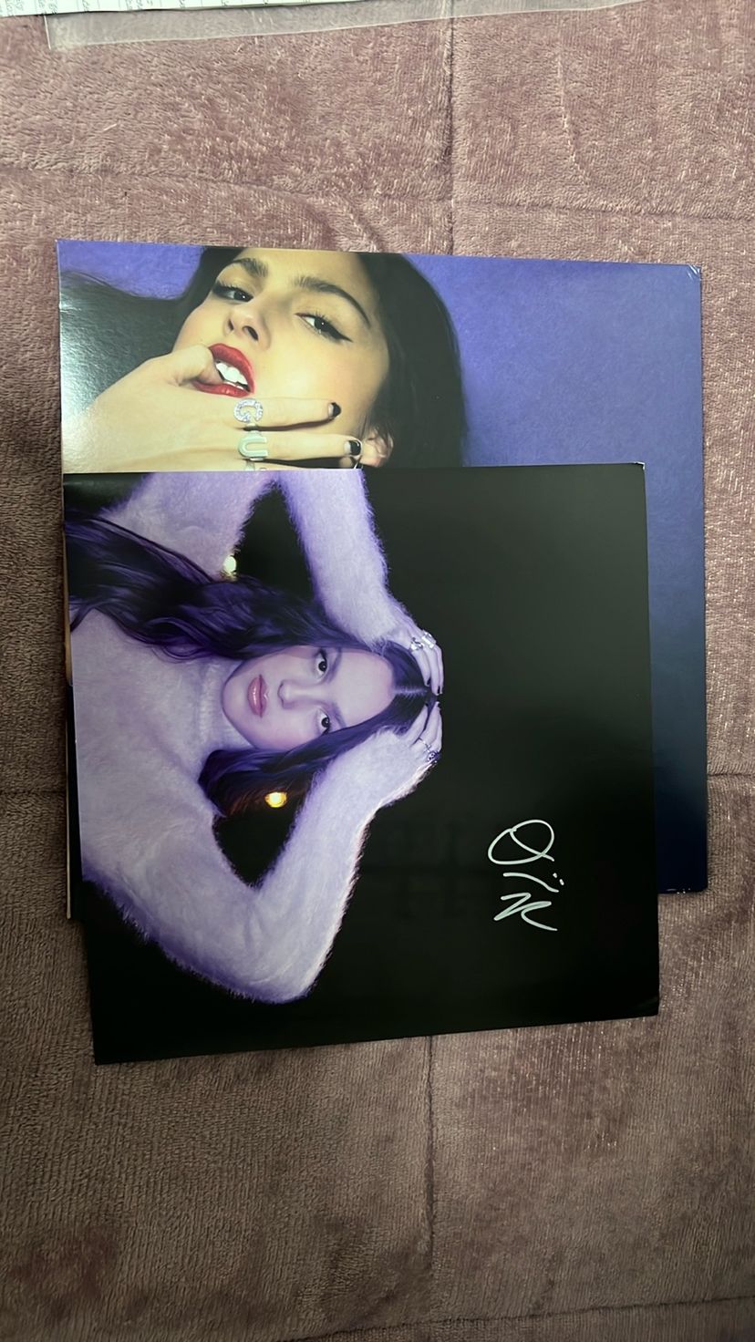 Vinil Guts Olivia Rodrigo Autografado | Item de Música Olivia Rodrigo ...