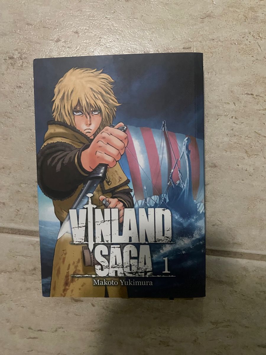 Vinland Saga Volume 1 Mangá Deluxe | Livro Panini Usado 95292008 | enjoei