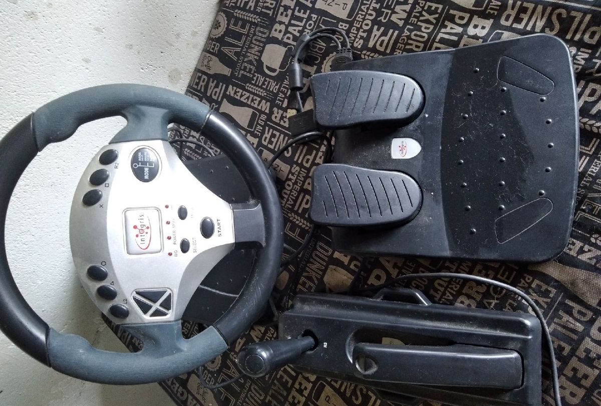 Volante Pc e Play 2 | Acessório p/ Videogame Sony Usado 75578086 | enjoei