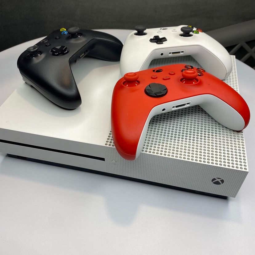 Xbox One S 1 Tb com 3 Controles | Console de Videogame Xbox One S Usado ...