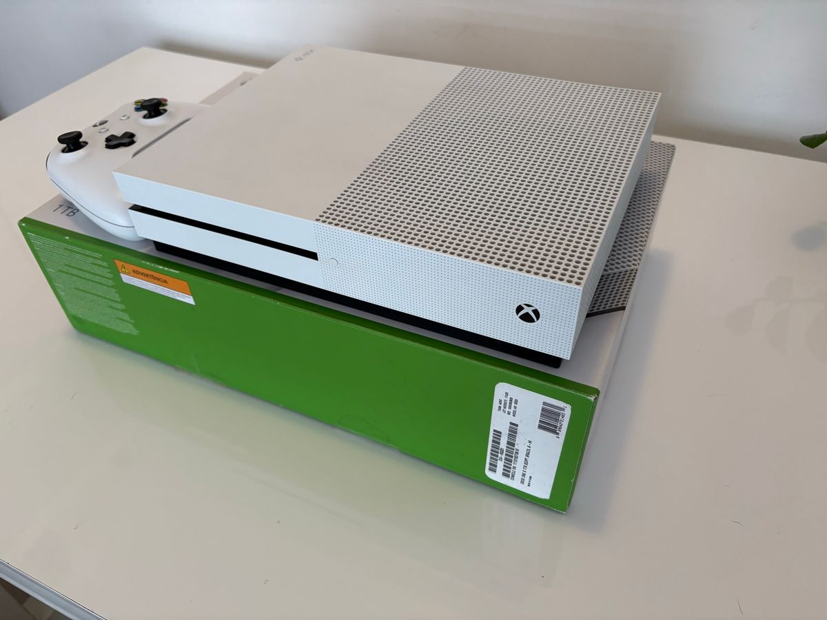 Xbox One S 1tb 4k | Console de Videogame Xbox One S Usado 116068367 ...