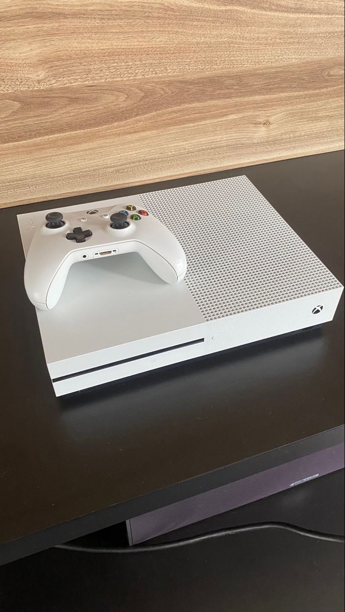 Xbox One S | Console de Videogame Xbox One S Usado 87116800 | enjoei