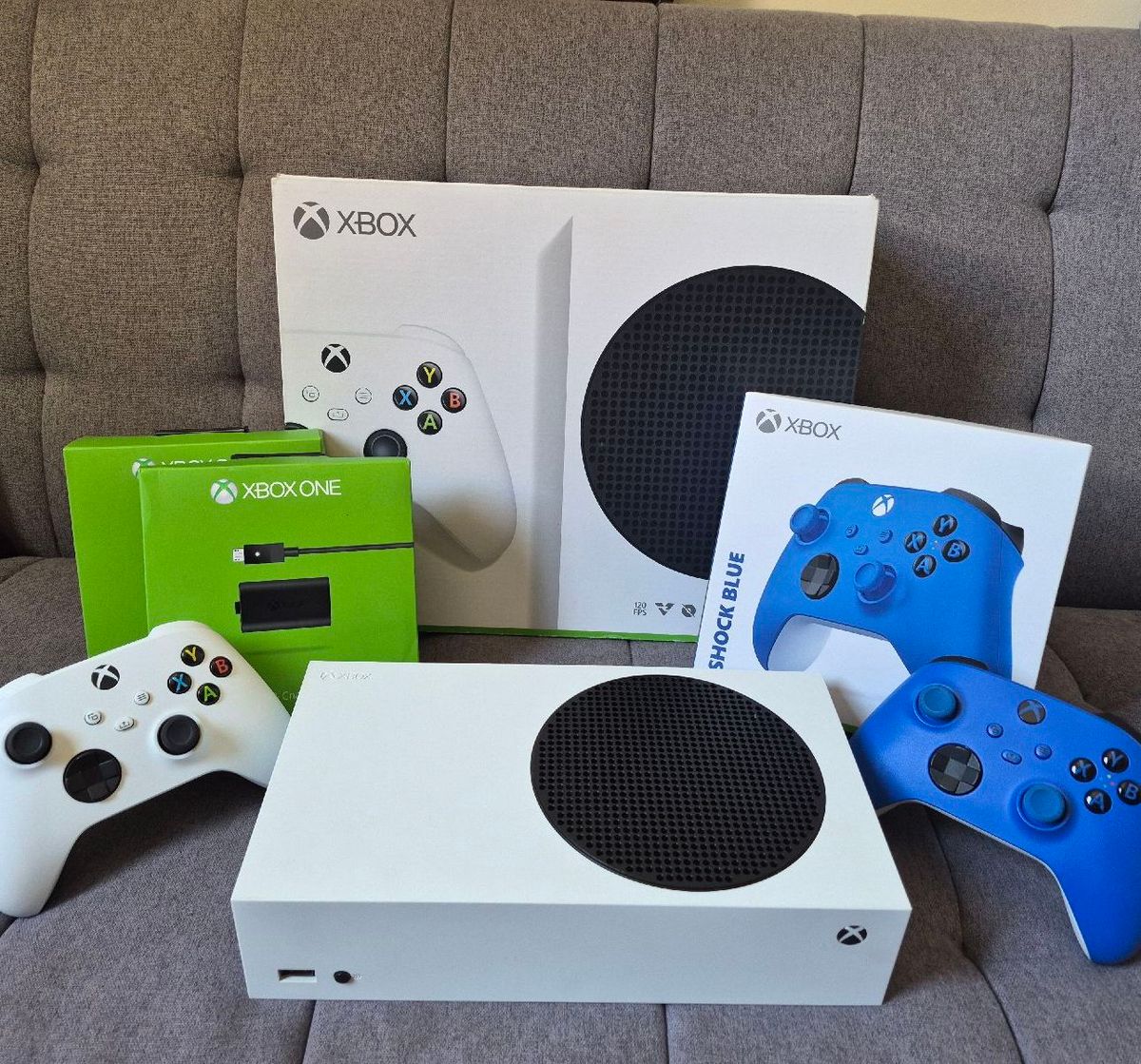 Xbox Series S + 2 Controles + Carregadores sem Fio + Caixa Original ...