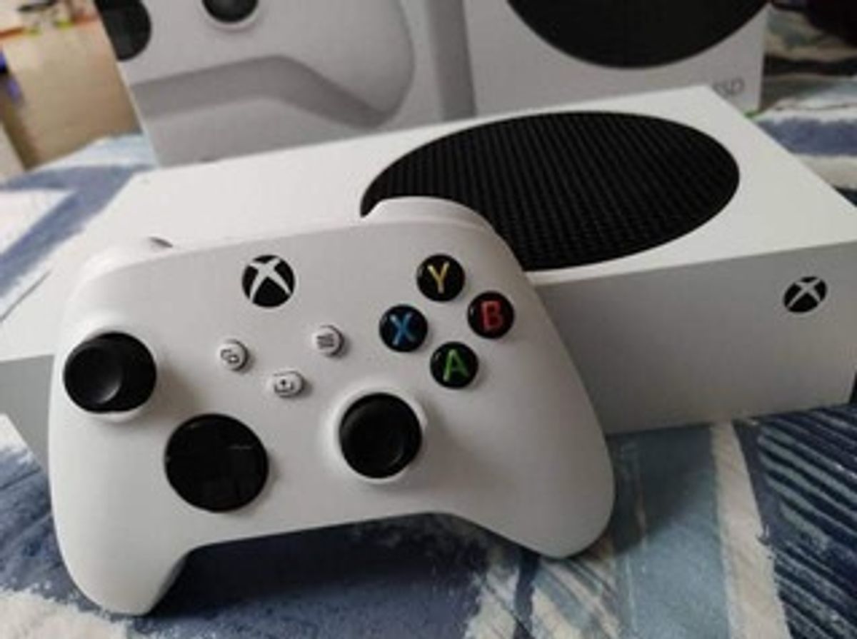 Xbox Series S Pacote Fortnite Rocket League E Fall Guys Console De