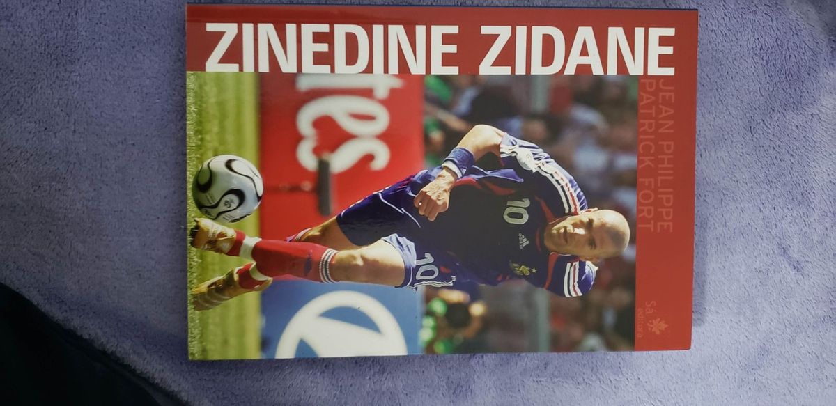 Zinedine Zidane - Biografia | Livro Usado 36755813 | enjoei